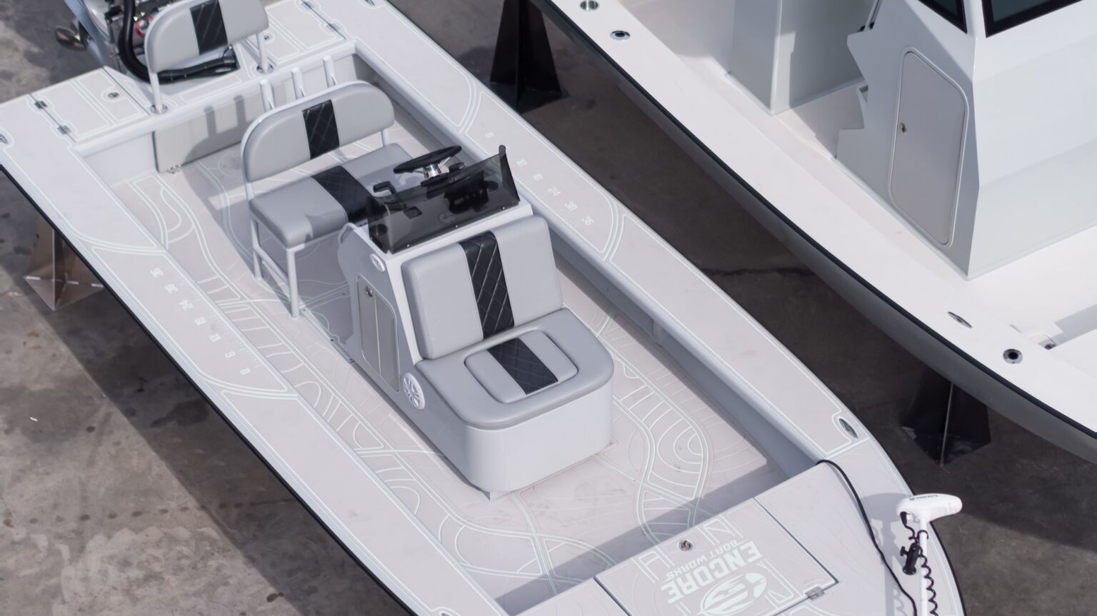 Monohulls - Encore Boat Works