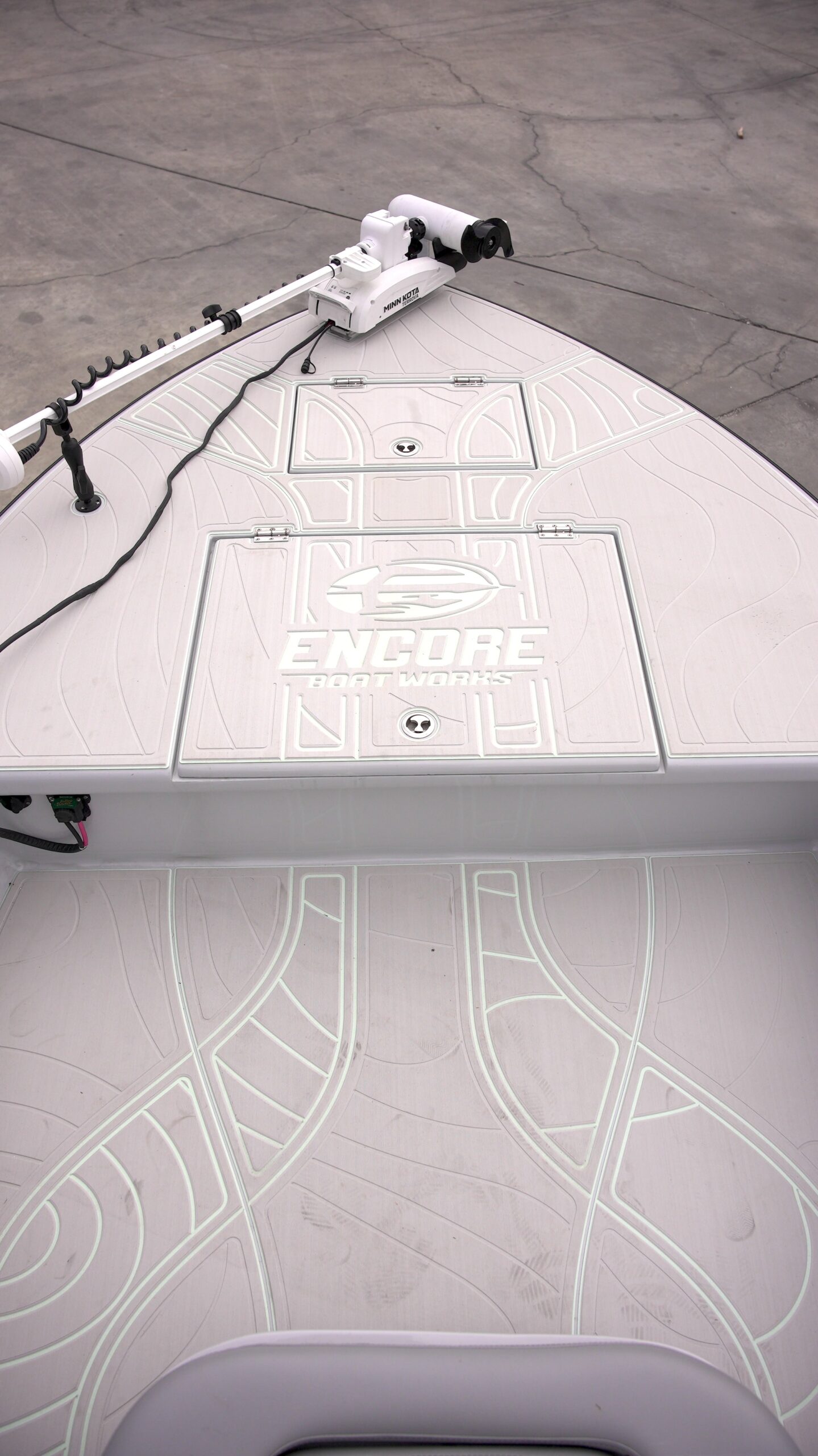 Monohulls - Encore Boat Works