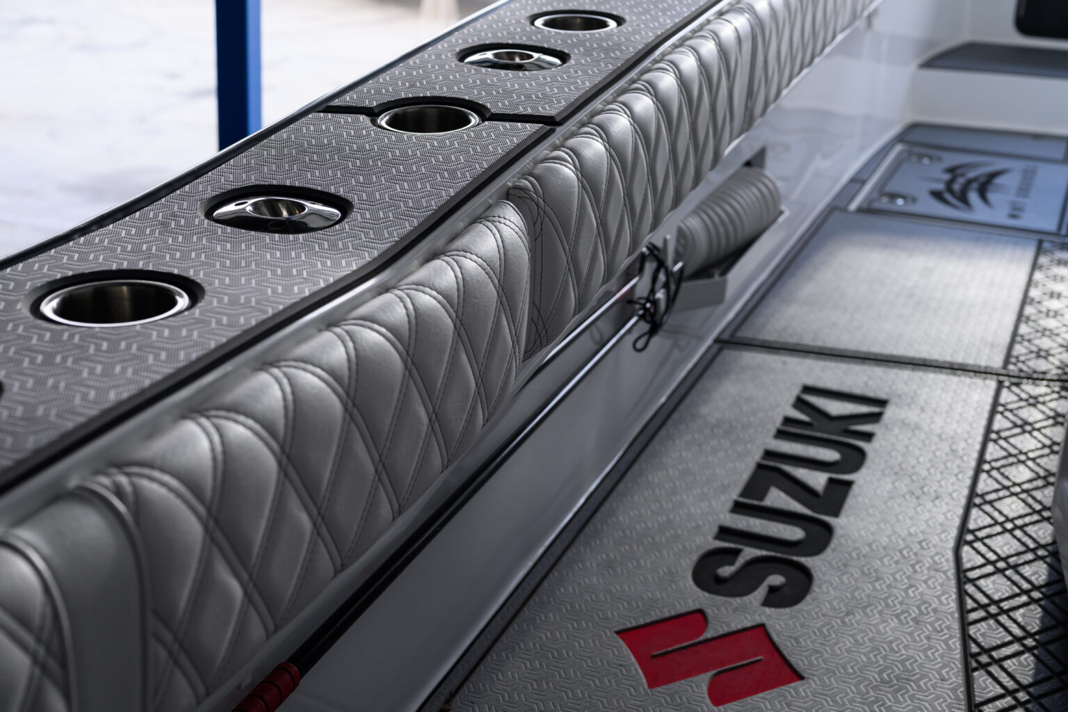 Catamaran 28' - Encore Boat Works