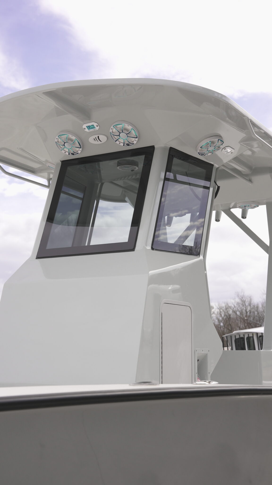 Monohulls - Encore Boat Works